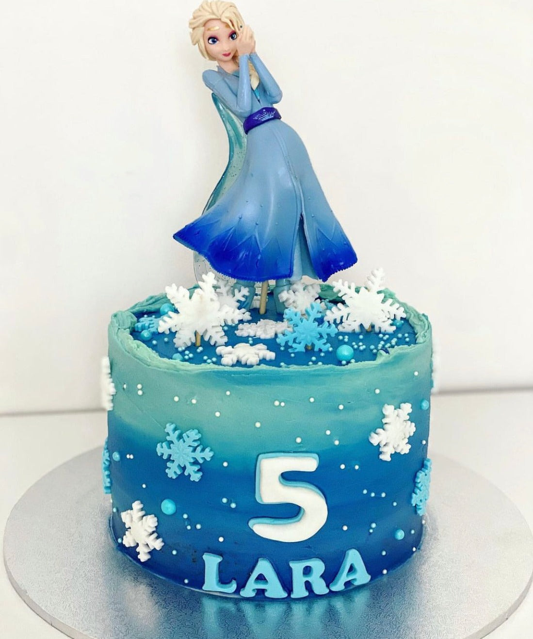 Frozen Movie Cake